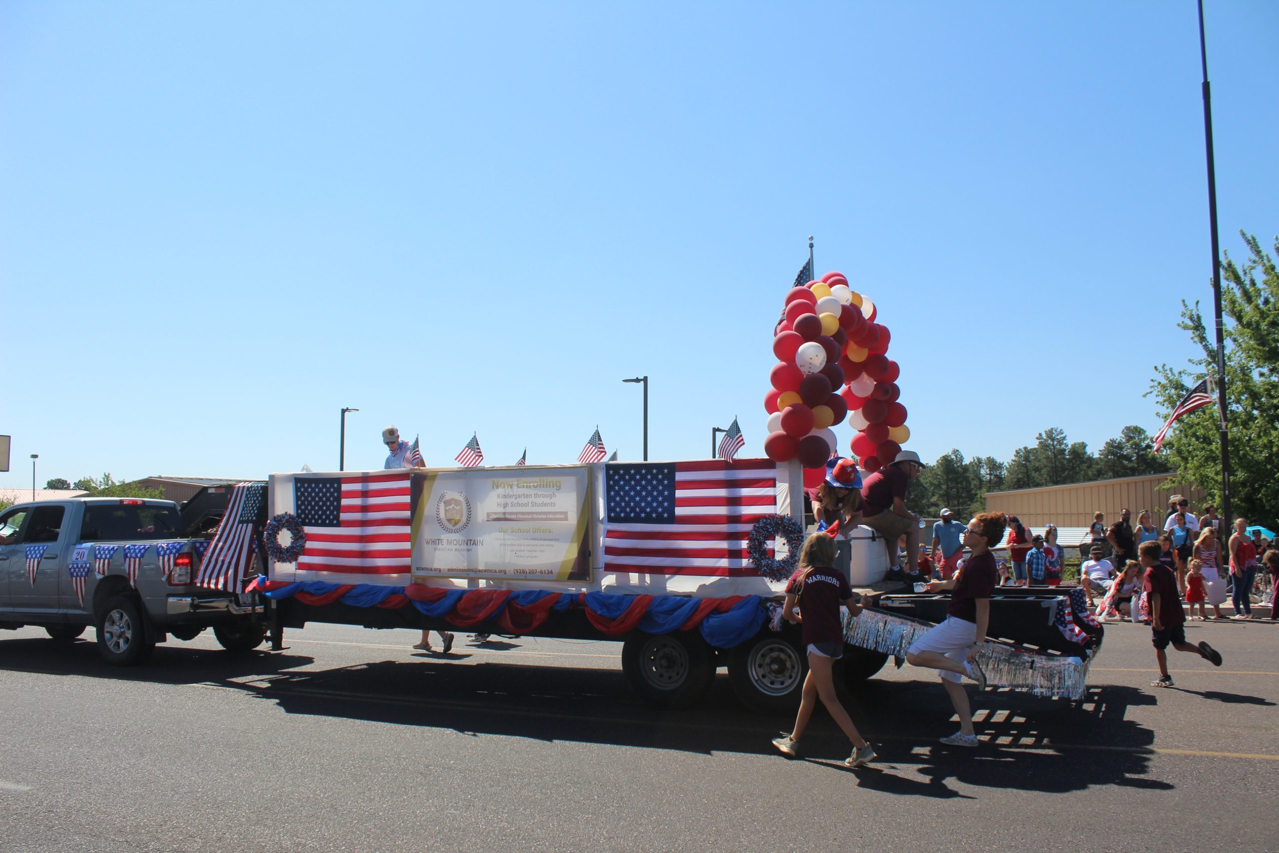 Show Low's 4th Of July Parade Was A "Party In The USA" | MOUNTAIN DAILY ...
